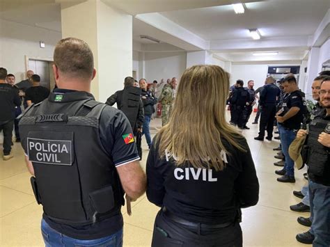 Em S O Paulo Pol Cia Civil Desencadeia Opera O Tricksters