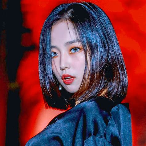 Clc Theme Aesthetic And Yeeun Edits Image 6576238 On Favim