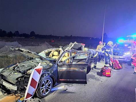 Audi Zderzy O Si Z Osiem S Utrudnienia Na S