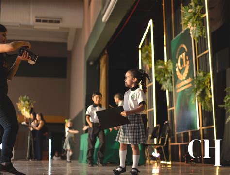 Class of 2024 Graduación Kínder Colegio Inglés CHARMLIFECHARMLIFE