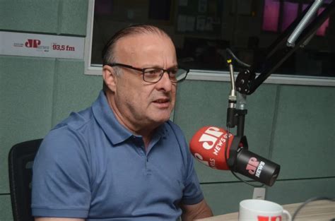 Blog Do Dina Paulinho Se Coloca Como Contraponto A Carlos Eduardo E