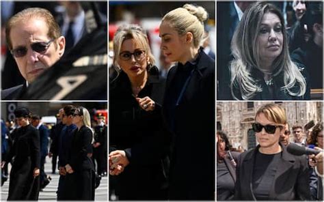 Marta Fascina Commossa Alla Fine Dei Funerali Di Berlusconi Mano