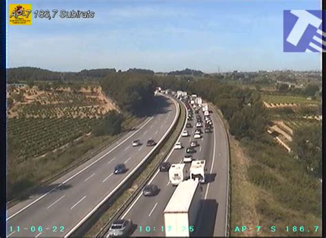 Trànsit on Twitter Un carril tallat a l AP 7 a la Granada del