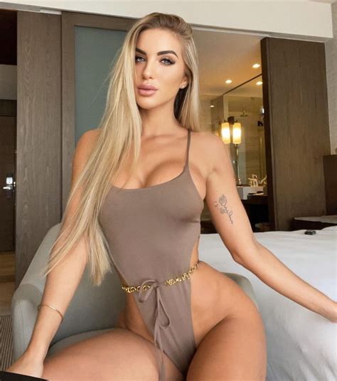 Picture Of Sheila Fuster