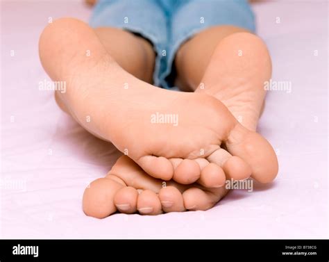 White Teen Feet Telegraph