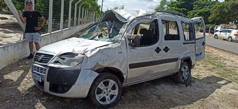 Assaltantes Ficam Feridos Em Acidente Durante Tentativa De Fuga Veja