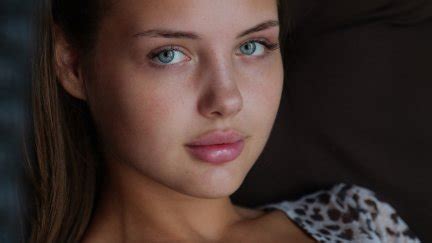 Olya Derkach Ukrainian Women Model Brunette Blue Eyes Juicy Lips