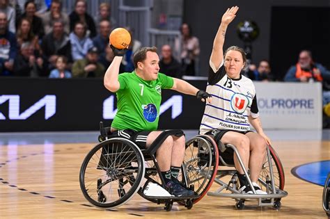 Du Handfauteuil La Glaz Arena Cesson Rennes M Tropole Handball