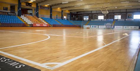 C Mo Se Construyen Las Pistas De F Tbol Sala Y Sus Caracter Sticas