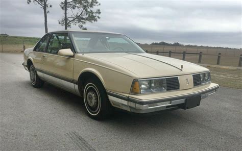 020821 1988 Oldsmobile Delta 88 Royale Brougham Coupe 2 Barn Finds