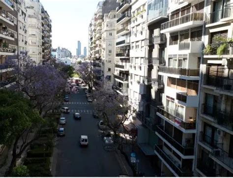 Cómo cambia la economía de la gente el polémico súper DNU que entró en