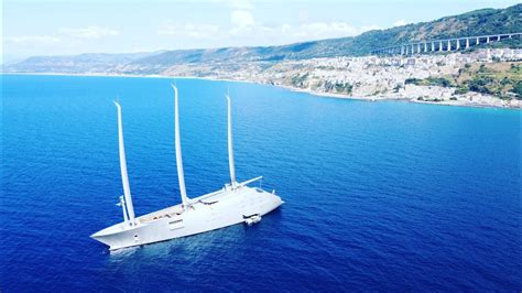 SY A Yacht a vela più grande del mondo nei pressi di Pizzo Calabro 143