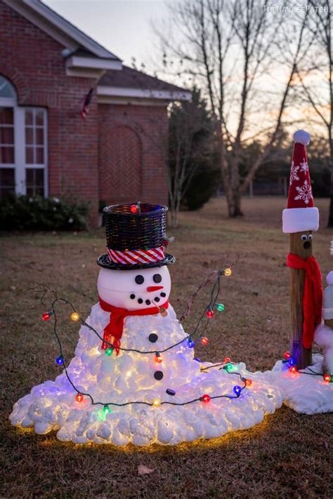 How To Make A Beautiful Light Up Melting Snowman Diy Christmas Yard
