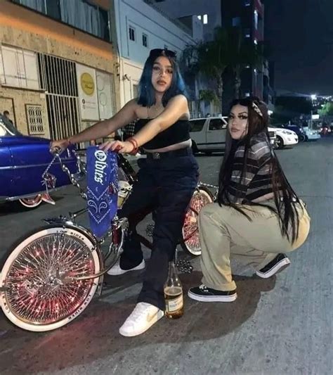 Pin De Rene Mirnegg En Lowrider Chola Chicano Chica Chola Estilo