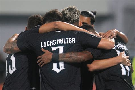 Veja imagens de Botafogo e Aurora pela Pré Libertadores Gazeta Esportiva
