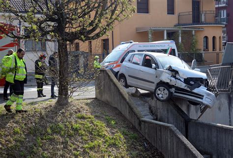 Colto Da Malore Si Schianta E Muore A 85 Anni
