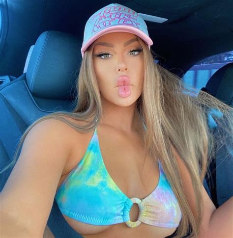 Tana Mongeau Nude And Topless Pics From Photos The Fappening