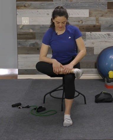 6 Seated Knee Strengthening Exercises Exercises For Injuries Knee
