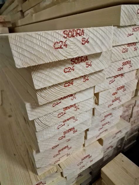 Drewno konstrukcyjne C24 Kantówki Świerk Skand 45x45 95 120 145 195