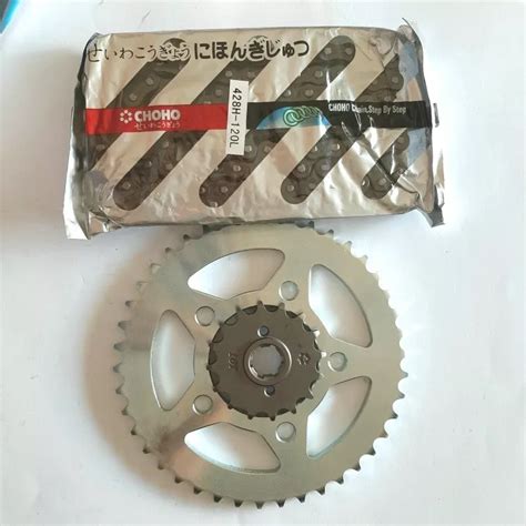 Kit De Arrastre Con Cadena Dorada Vento Tornado 250 Kits Sprockets