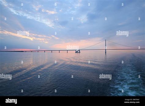 Le pont Öresund ou Øresund est un pont ferroviaire et autoroutier qui