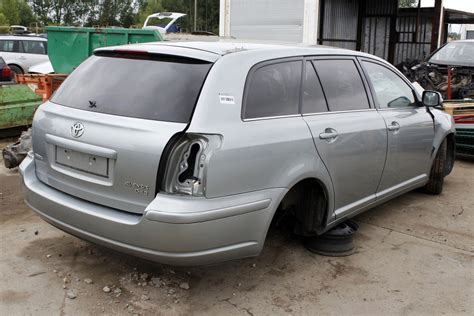 Drzwi tył prawe Toyota Avensis T25 07 Kombi 1F8 7413958791