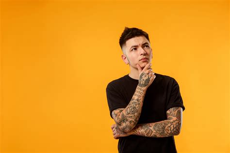 O Que Pode Dar Errado Na Remo O De Tatuagem