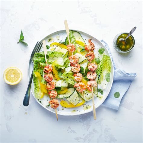 Zitronen Garnelen Spieße vom Grill mit Zucchini Minz Salat ALDI