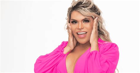 Wendy Guevara recibe flores de su novio en LCDLFM Noticias de México