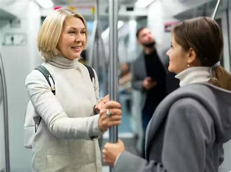 معنی جمله I ll let her know چیست زبانشناس
