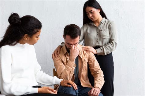 5 Hal Yang Bikin Teman Malas Menanggapi Cerita Kamu