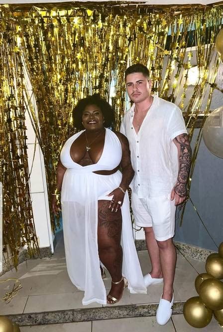 Cenapop Noivo De Jojo Todynho Posa A Cantora Em Foto Rara E Se