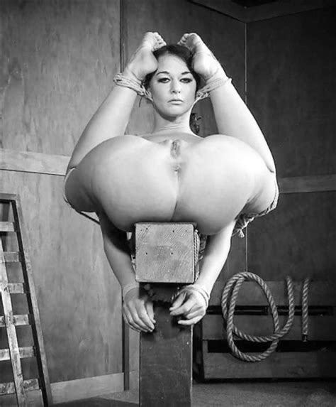 Pictures Showing For Big Tits Legs Behind Head Mypornarchive Net