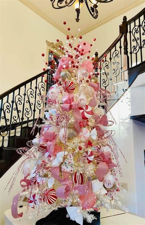 30 Ideas para decorar un árbol de navidad rosa 2022