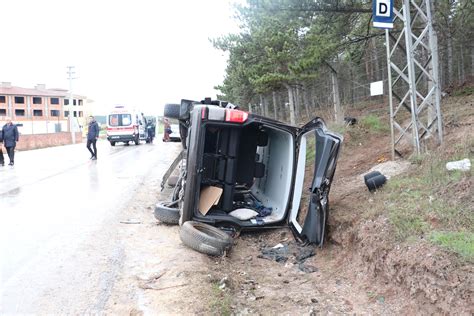Eskişehir de zincirleme trafik kazası 12 si asker 14 kişi yaralı Son