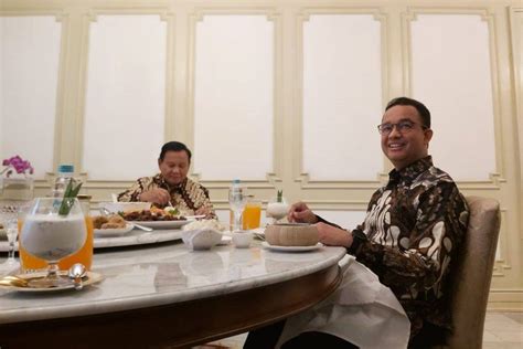 Momen Jokowi Makan Siang Bareng Anies Ganjar Dan Prabowo Di Istana
