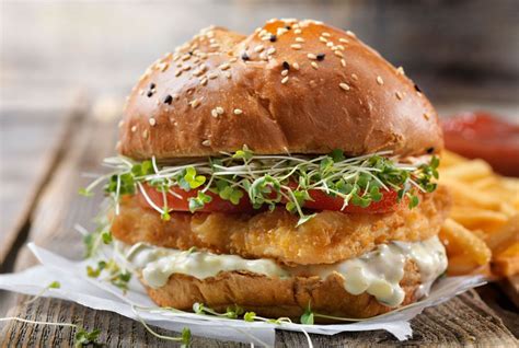 Tous En Cuisine Cyril Lignac D Voile La Recette De Son Burger De