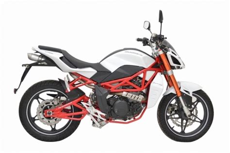 En İyi Megelli Naked Motosikletler motorcular