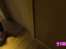 Mi posición favorita es la del perrito mientras me pis porno español