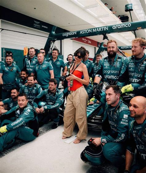 Pin By On F1 Wag Auto Racing Events Race Outfit Formula 1