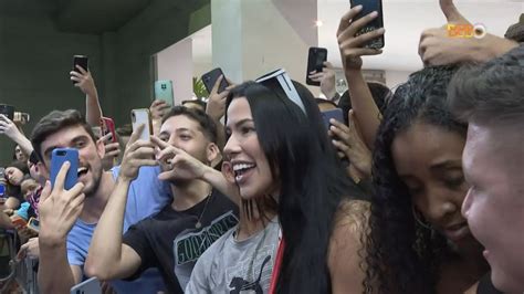 Brunna Gonçalves Larissa Tomásia e mais veja famosos e figuras que