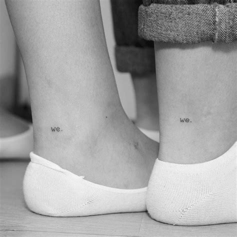 24 tatuajes de familia símbolos pequeños minimalistas