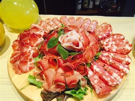 Tagliere Di Salumi Toscani Torrederossi Ricette Salumi Antipasti