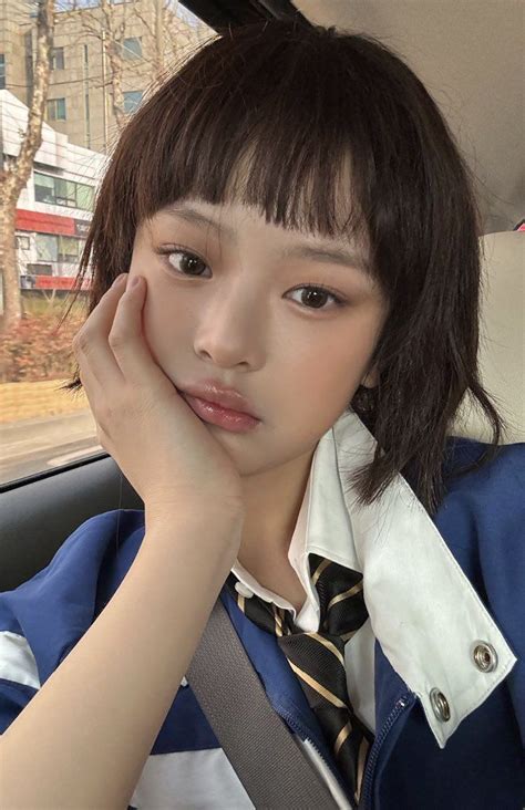 Pin By Doranni On Hanni Pham Njs In 2024 Short Hair Styles New