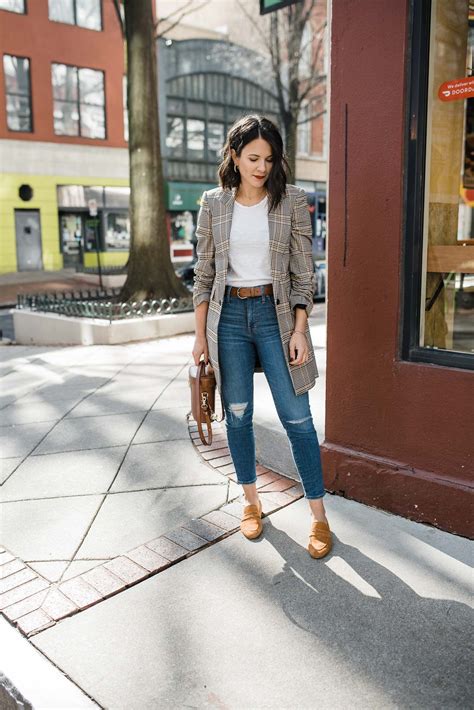 The Best Tips And Tricks To Dressing For That Inbetween Weather Of