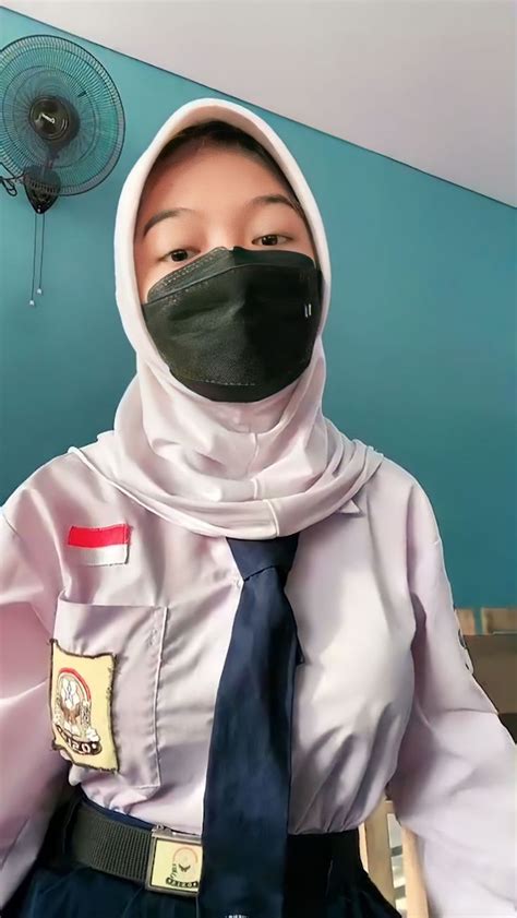 CUTE Bersepeda Wanita Gadis Bersepeda Gaya Hijab