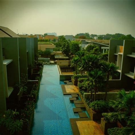 DISEWAKAN RUMAH TOWN HOUSE DI KEMANG NUANSA RESORT TENANG DAN NYAMAN