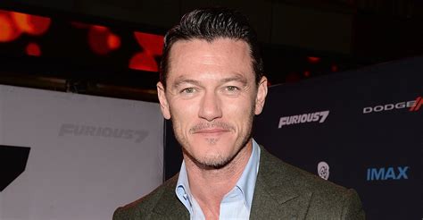 Luke Evans Exposed In Bath Vidcaps Naked Male Celebrities