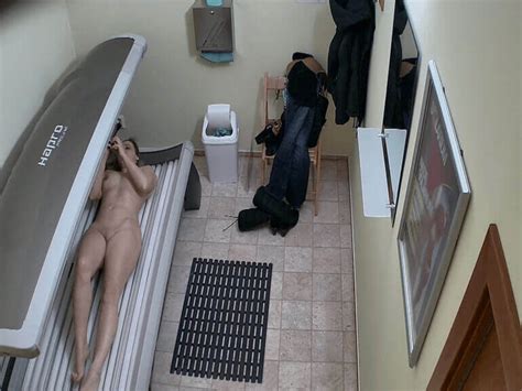 Versteckte Kamera Filmt Eine Amateurin Unter Dem Solarium Telegraph