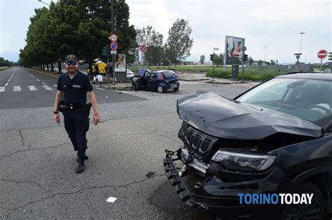 Incidente All Incrocio Tra I Corsi Molise Ferrara Scirea E Grosseto